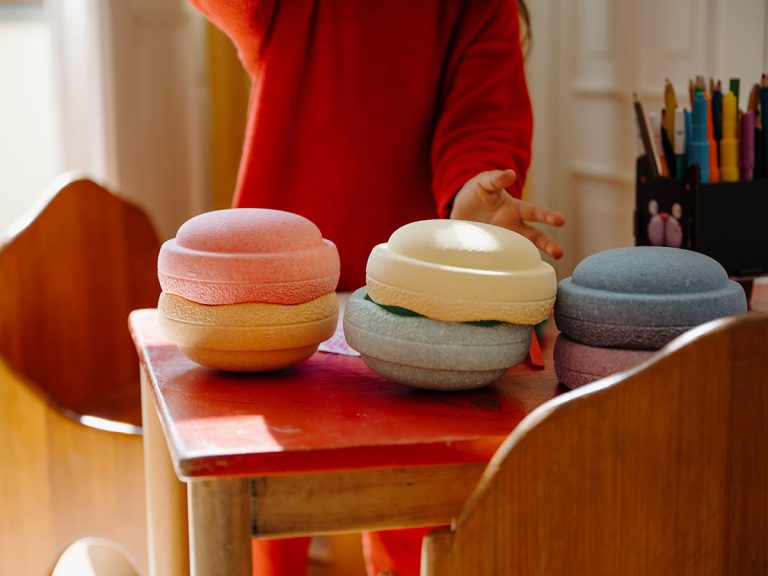 Stapelstein Mini Rainbow Pastel | WoeWoe | Creatief, Sensorisch En Open ...